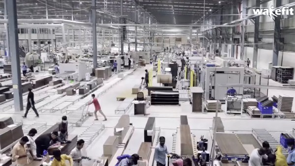 ஓசூரில் புதிய தொழிற்சாலை.. அசத்தும் Wakefit..! | Wakefit opens new ...